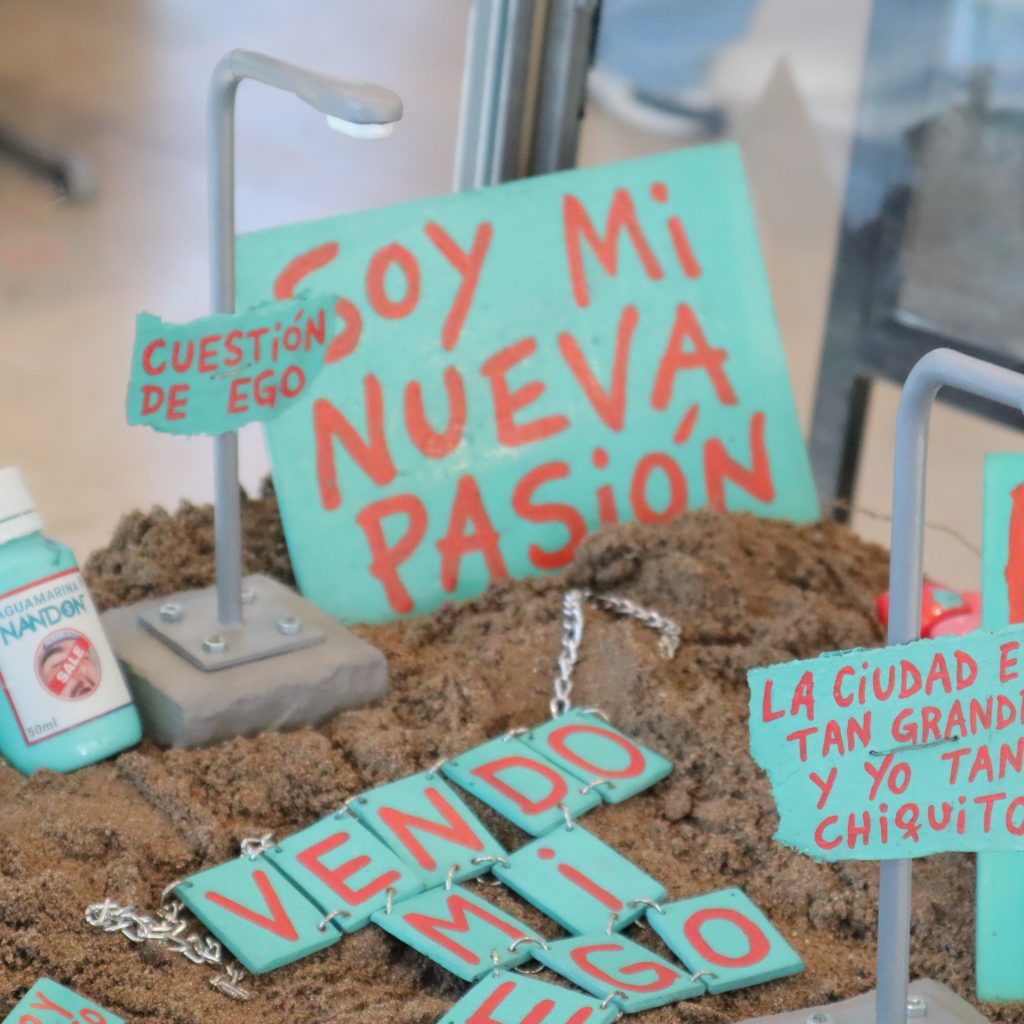 Sumergidos en Aguamarina: Una Inmersión en el Mundo de Nandon ...